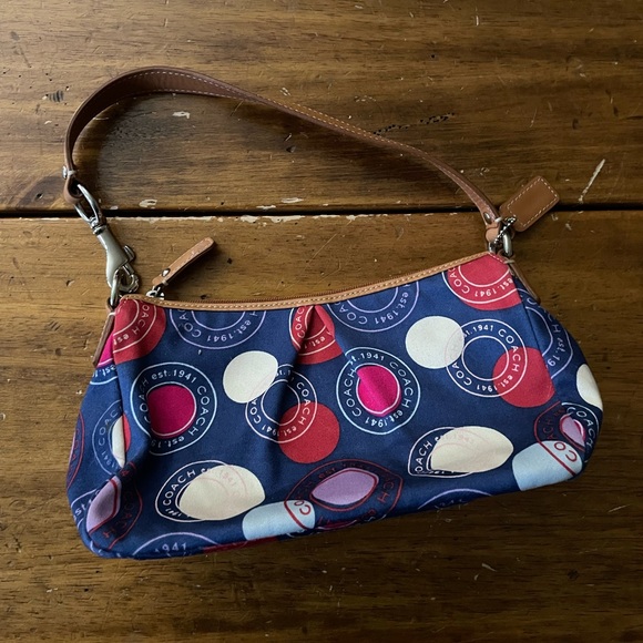 Coach | Bags | Coach Leah Logo Purse Shoulder Bag Red White Blue Nylon ...